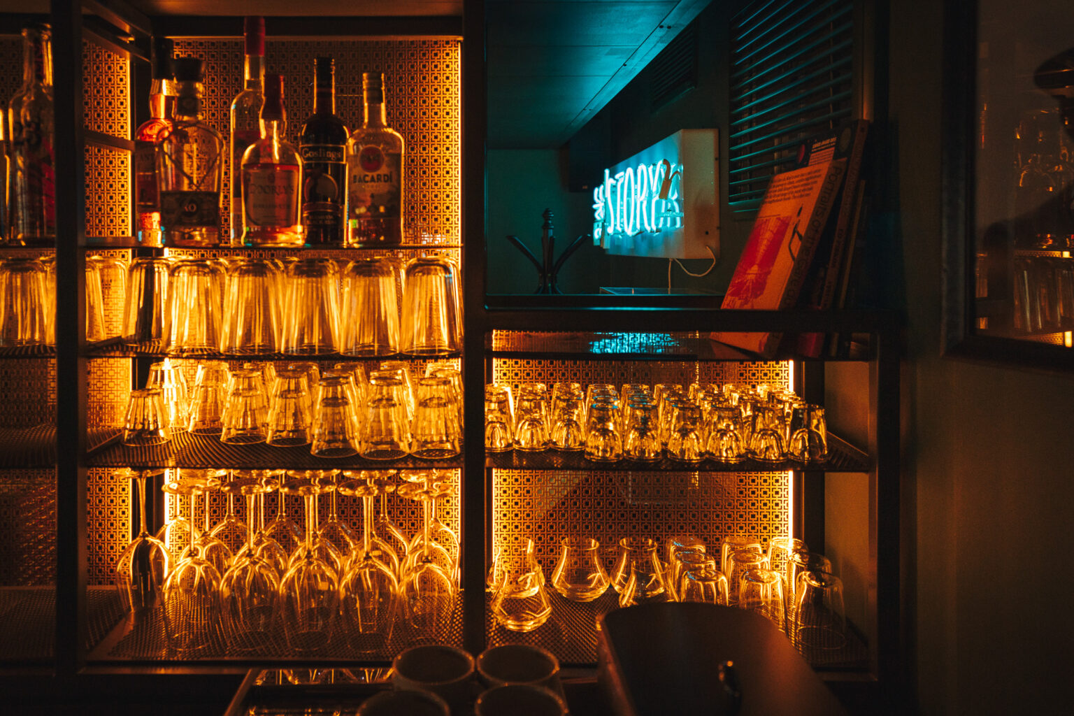 Sape Bar - Vis-à-vis de la Gare du Nord