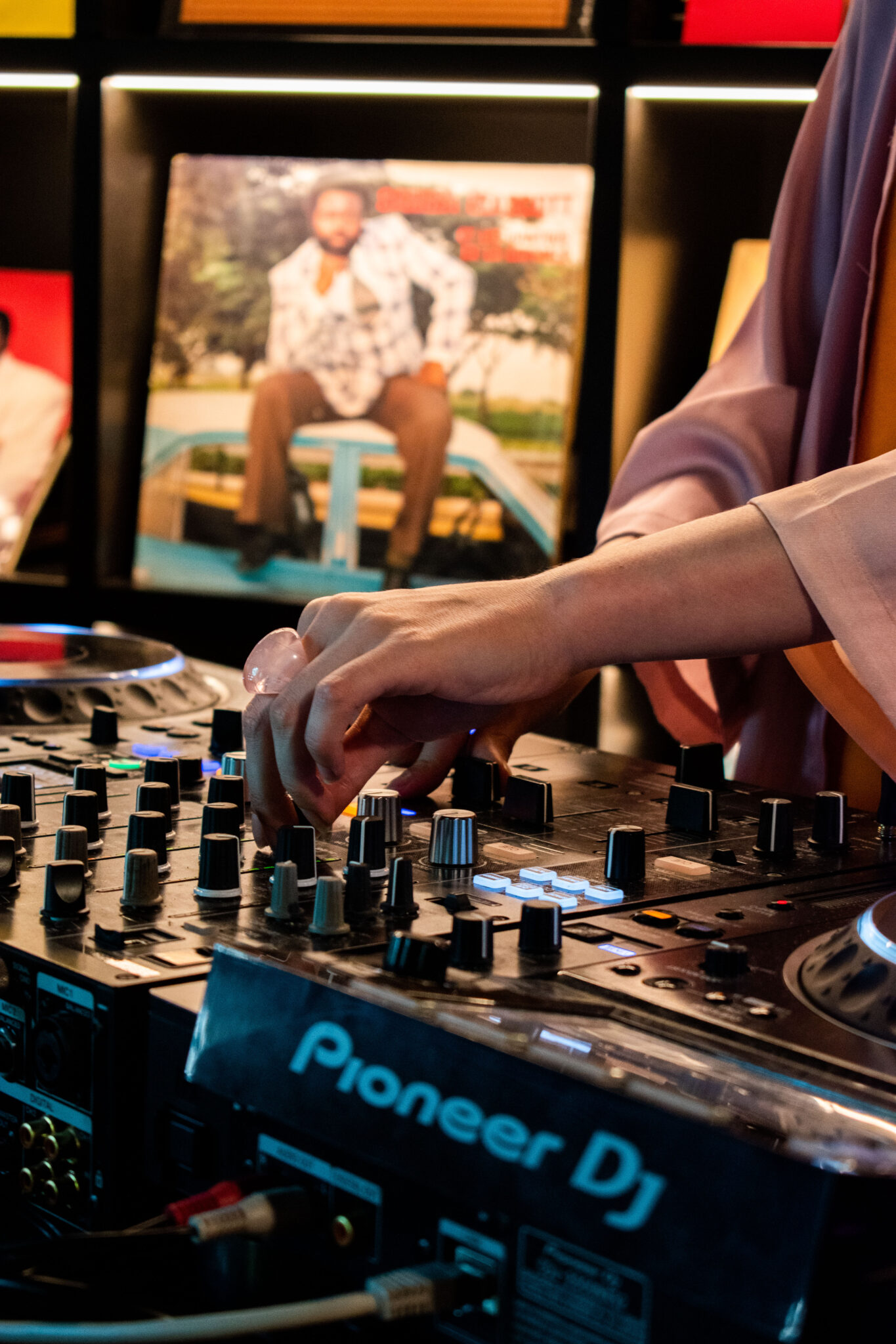 Sape Bar - Vis-à-vis de la Gare du Nord